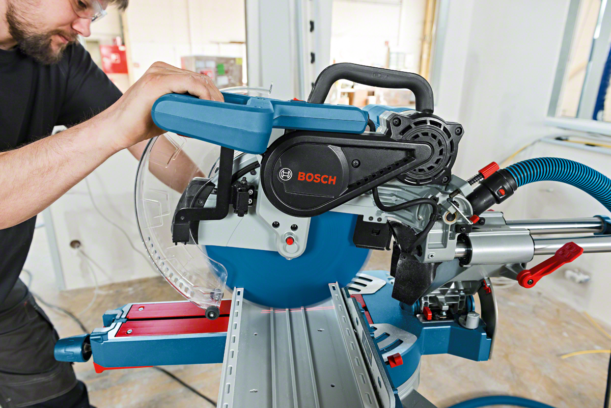 BOSCH GCM 12 SDE Ukośnica z posuwem 1800W 305mm | Mensura.pl - Twoje ...
